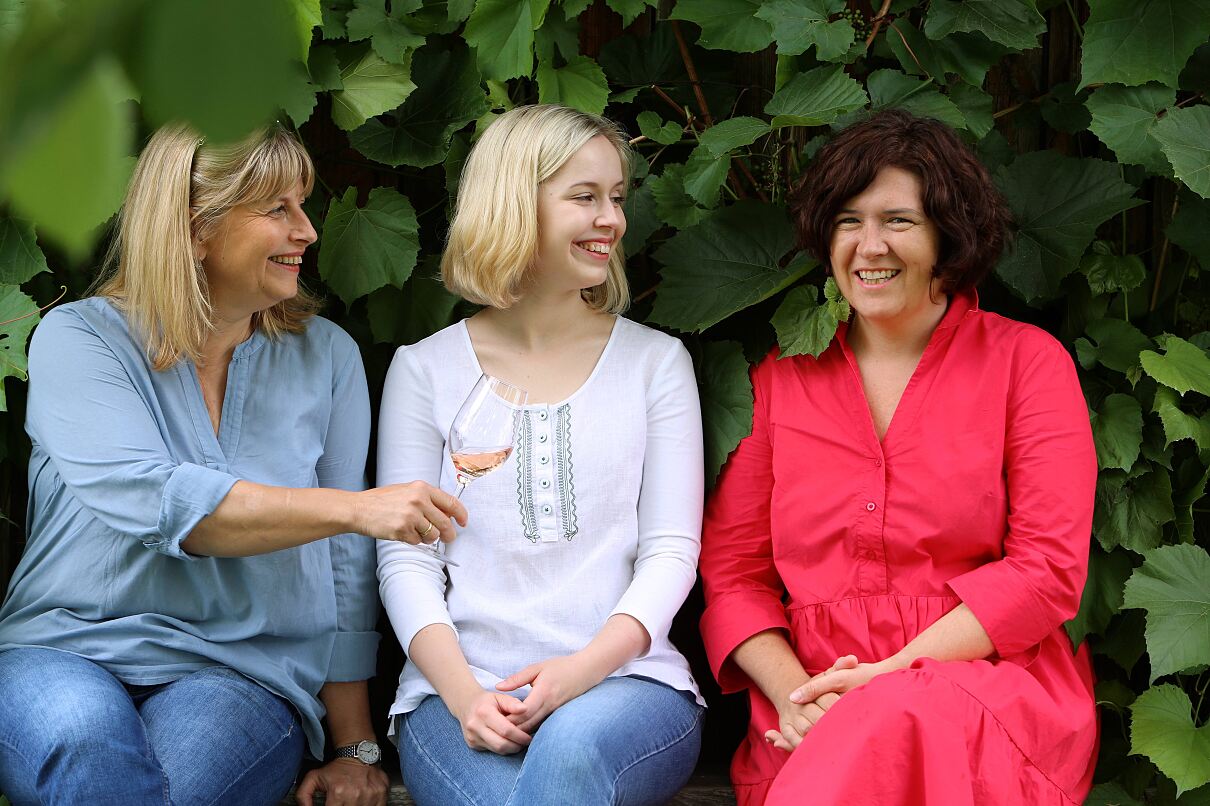 Der INTERSPAR weinwelt Winzertalk steht bevor: Live und online mit dem ...